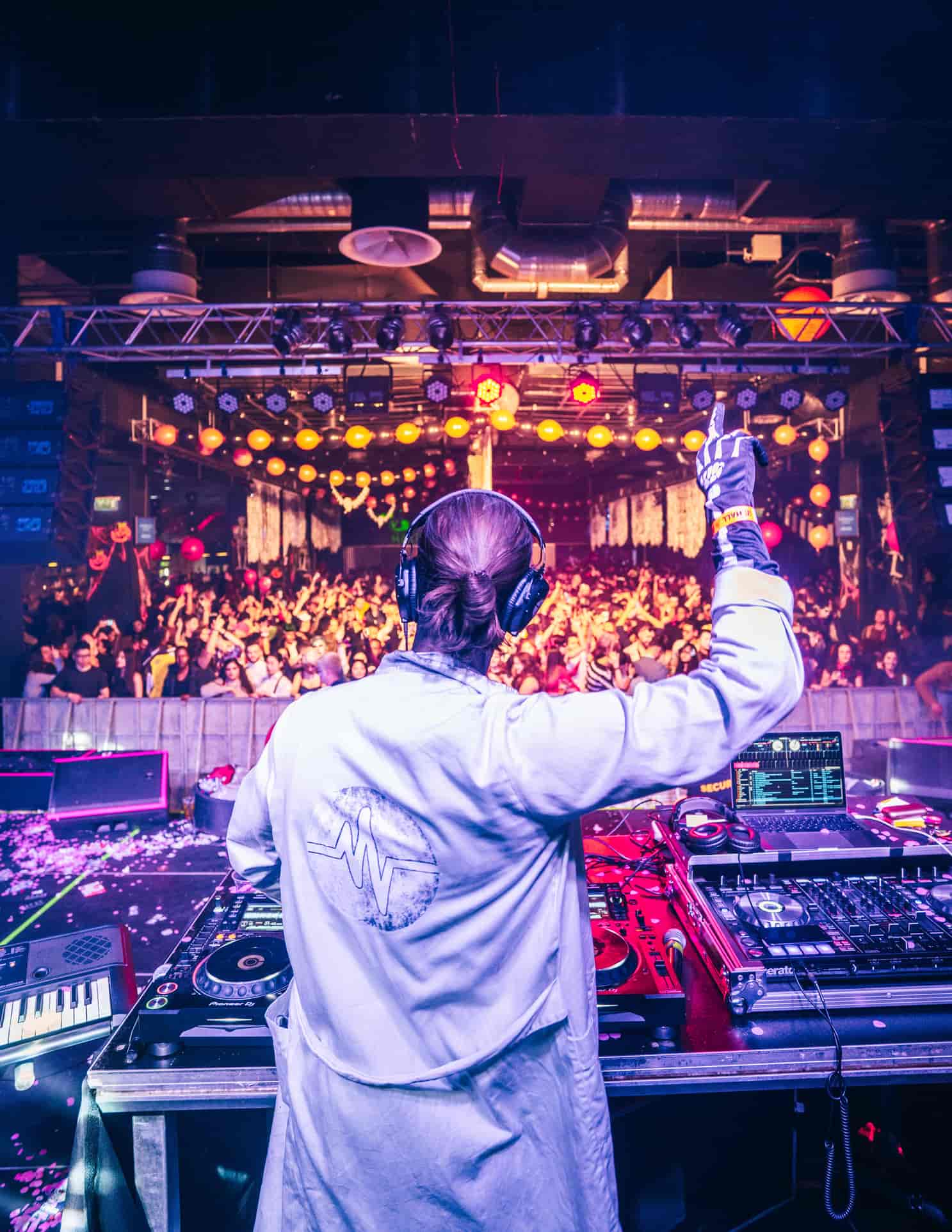 Acapella Extractor - Turn Any Song Into An Acapella With DJ.Studio | DJ ...